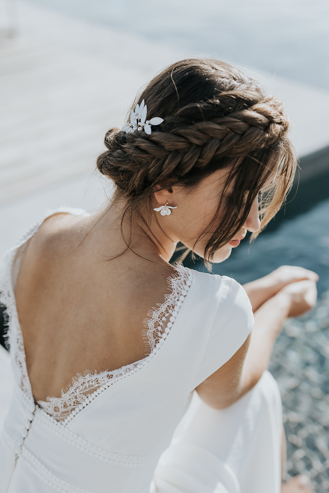 Idée coiffure mariage : Styles courts & carrés 2025